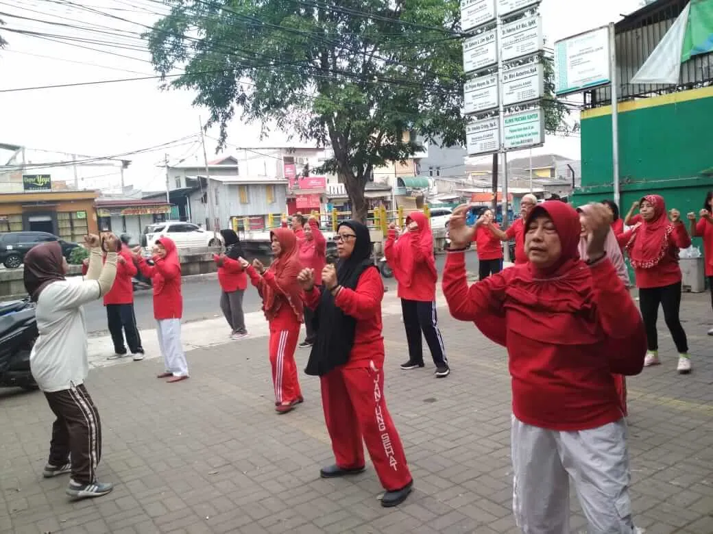 Senam prolanis Klinik Sunter 3 - Rumah Sakit Sukmul Sismamedika